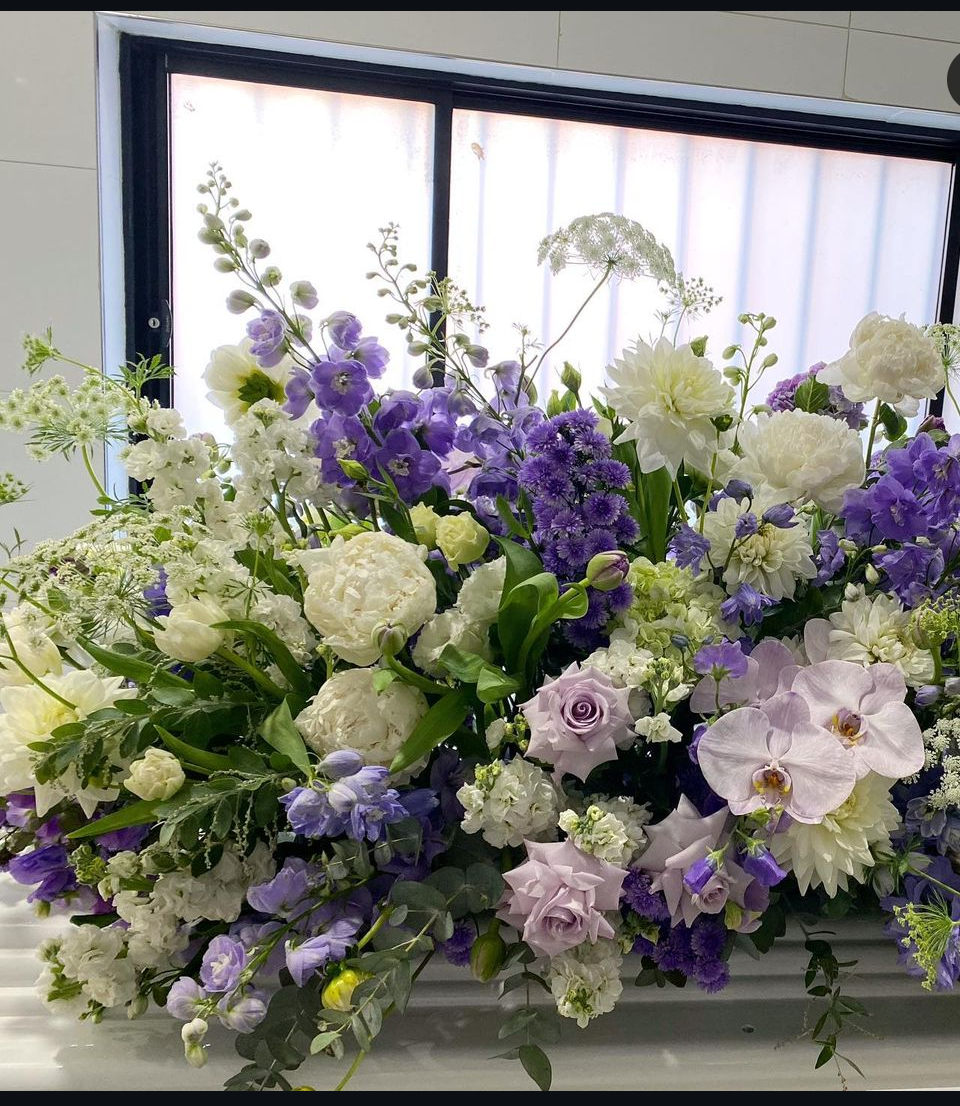 Welcome to Bless Flowers - Your Destination for Mother's Day Magic! Su